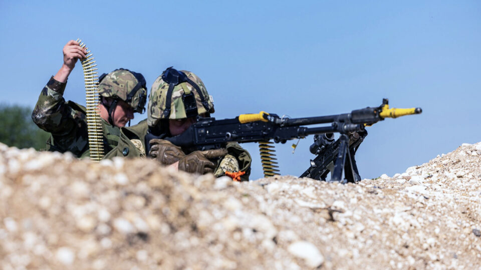 До програми Interflex з підготовки українських військових у Британії ...