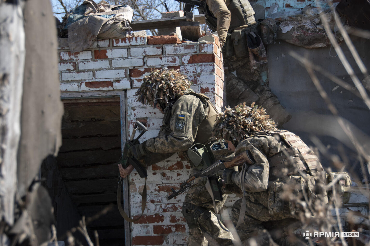 Понад 120 боєзіткнень за добу у Генштабі ЗСУ повідомили про ситуацію на фронті Арміяinform